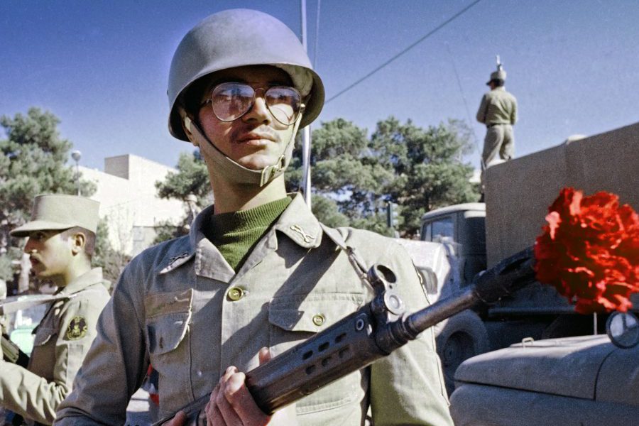 Decoder: How Iran's revolution led to an Islamic theocracy